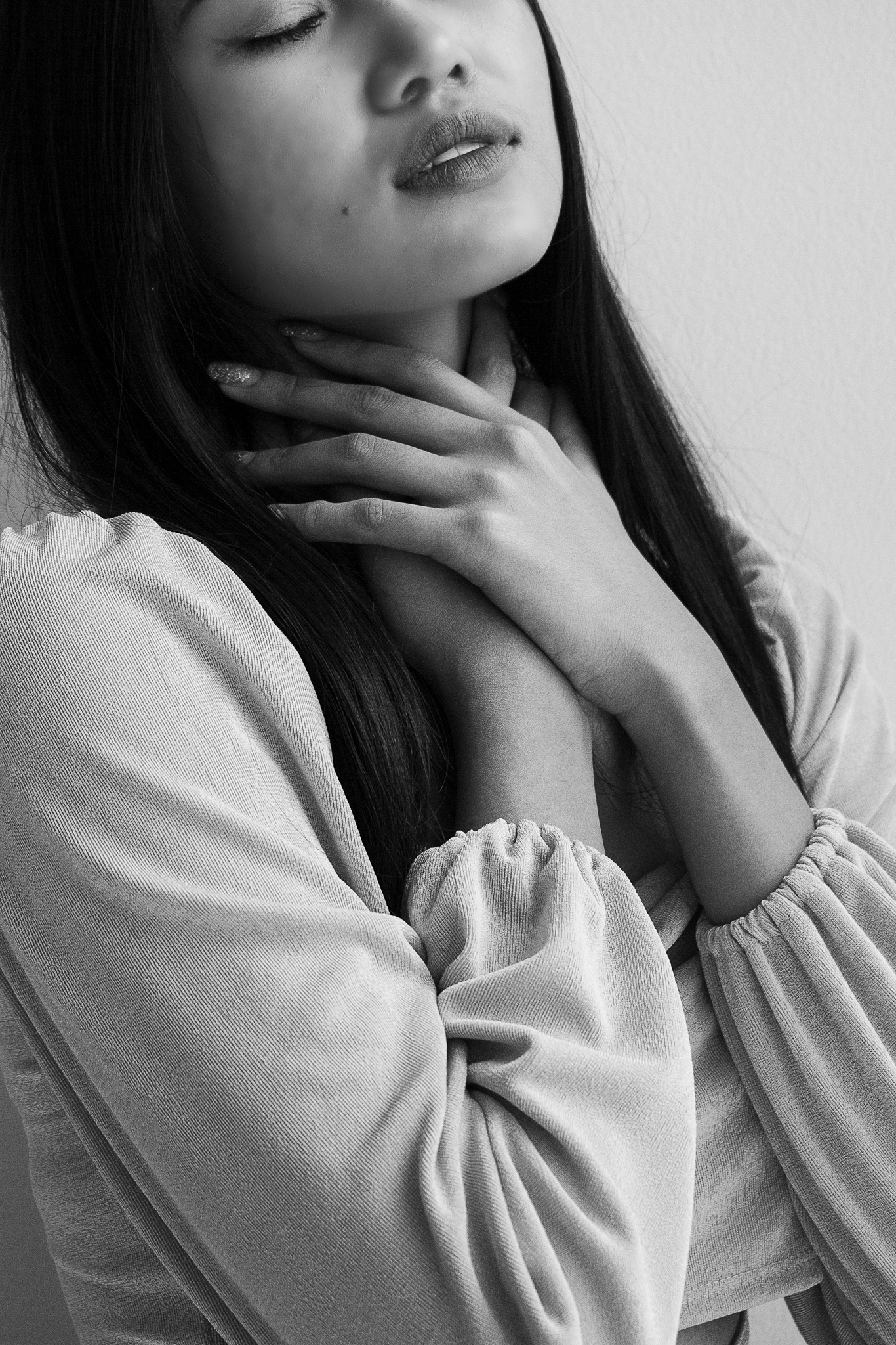 Han Lay: นางงามในยุควิกฤต - Rice Media Thailand